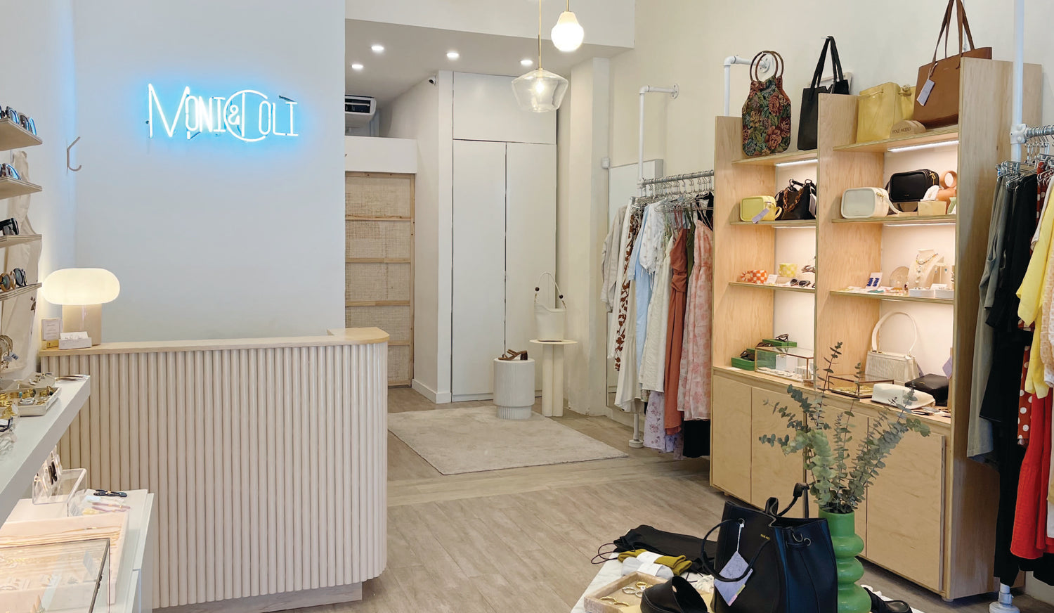 Women Online Shop – Moni & Coli